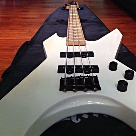 Killer Kb Dagger Bass Hobbies And Toys Music And Media Music Accessories