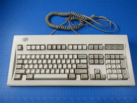 1994 Ibm Model M 82g2383 Manufactured For Ibm By Lexmark 28 Nov 94 Clickykeyboards