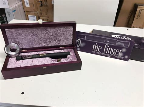 Violet Design The Finger Reverb