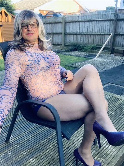 Amateur Crossdresser Kelly Cd In Pink And Blue Dress Nude Pics Xhamster