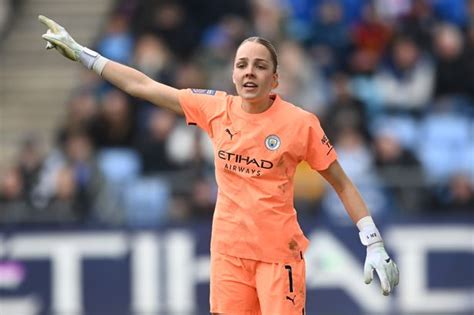 Barcelona Confirm Ellie Roebuck Signing Following Man City Departure Manchester Evening News