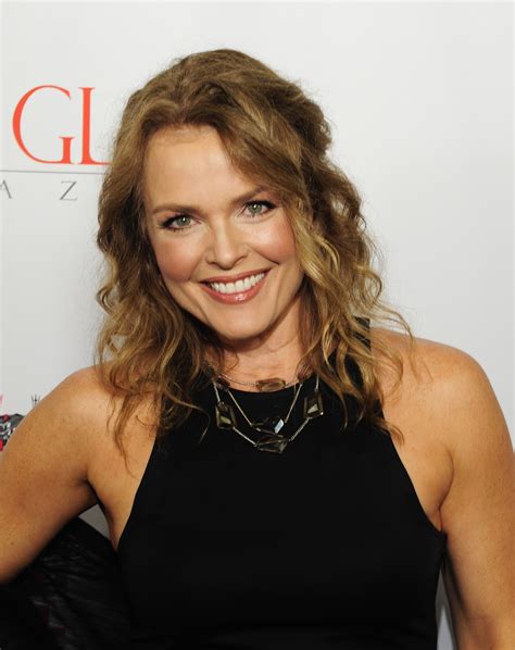 Dina Meyer