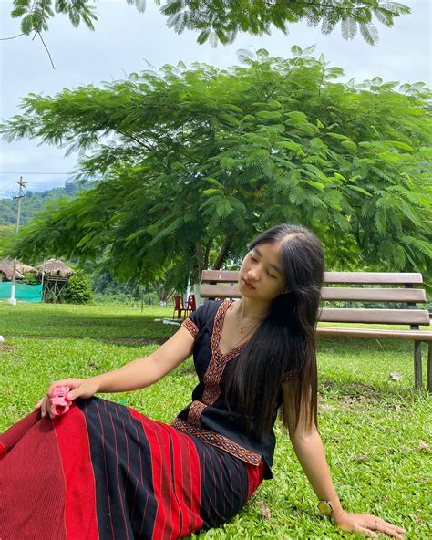 𝐀𝐋𝐈𝐂𝐄 🤍🦢 Instagram