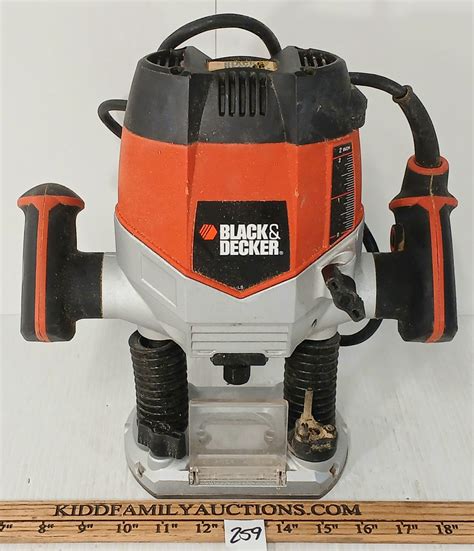 Black And Decker 1200w Plunge Router