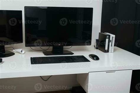 Digital Elegance A Glimpse Into The World Of Modern Computing Ai