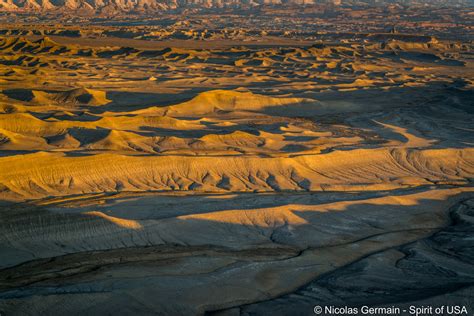 Caineville Badlands Moonscape Overlook Spirit Of Usa