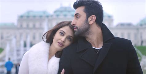 Aishwarya Rai And Ranbir Kapoor Look So Cute In This Picture Clicked 18