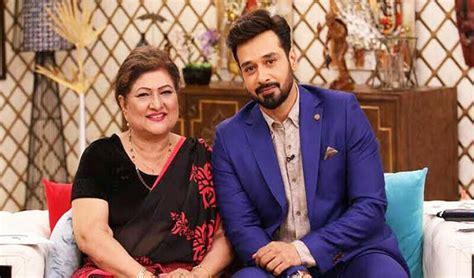 Filha Faisal Qureshi Ayat Beautiful Click Of Faisal Qureshi With Wife
