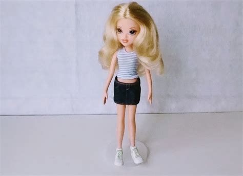 Boneca Moxie Girlz Loura 27 Cm Usada Taffy Shop Brechó De Brinquedos
