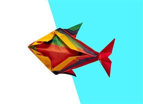 Pez de papel hecho con técnica de origami Archivo PSD Premium
