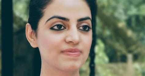 Rajasthan Congress Mla Divya Maderna Asks Woman Sarpanch To Sit On