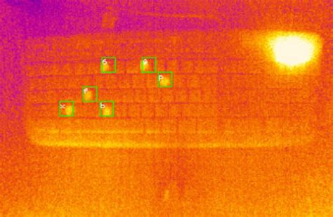 적외선 카메라ai비밀번호 훔칠 수 있다 테크레시피