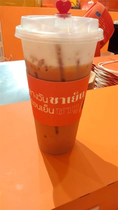 รีวิว ฉันจะกินชาเย็นทุกวันcharn Charn At The Avenue