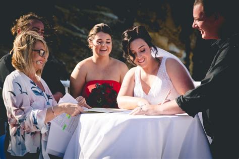 Libby Cornish Newcastle Marriage Celebrant Servicing Australia Wide