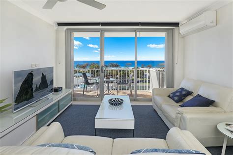 Two Bedroom Ocean View Apartment Elouera Tower Apartments