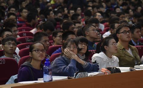 胡伟武研究员回母校作新生 科学与社会”研讨课主题报告 中国科大新闻网