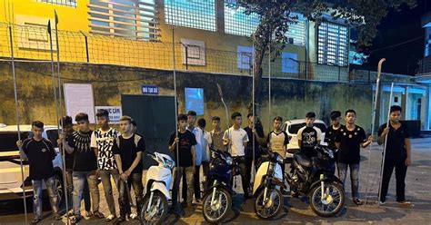 Triệu Tập Nhóm Thanh Thiếu Niên Vác Dao Phóng Lợn đi Gây Rối Báo