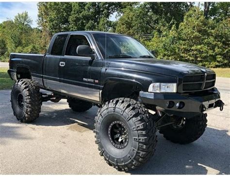 Pin By Chris Bradley On 2 Gen Ideas Dodge Diesel Dream Cars Jeep