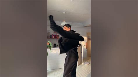 20초 남자 겨울 올블랙 발마칸 코트 코디 Youtube