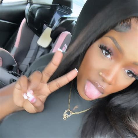 Arielsamoneeeᥫ᭡ Arielp • Threads Say More