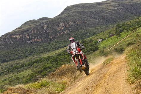 A Lenda EstÁ De Volta Peguestrada