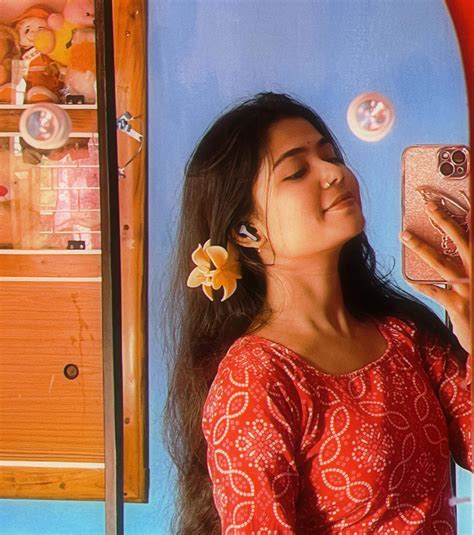 sudeshna mondal sudeshna172 instagram photos and videos