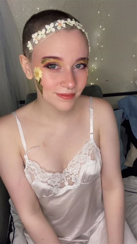 I Shaved My Head For The First Time Ever Scrolller