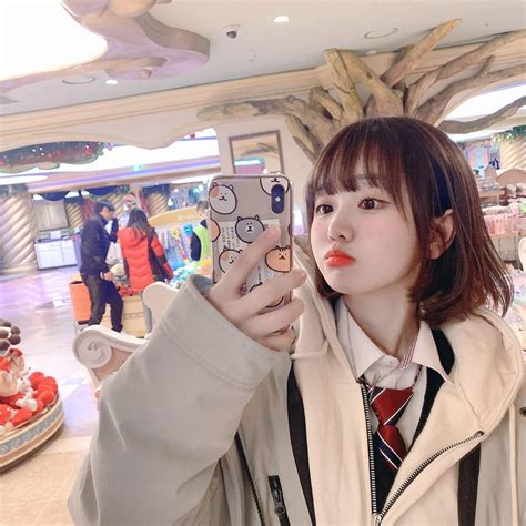 Instagram의 김예린 •キムイェリンちせ님 라이브랑 틱톡에서 진짜 문의 많았던 내 뽀짝 케이스 🐈🐱🐶 가르송티