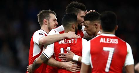 Arsenal 5 0 Lincoln Five Star Gunners Stroll Into Semis Football365