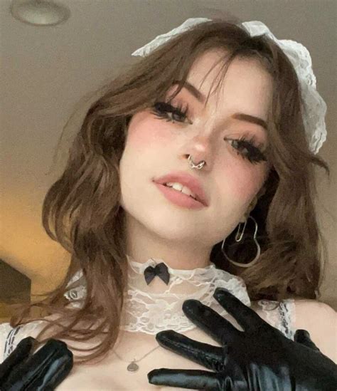 Hanna Uwu 🏳️‍🌈 💗💗 Beauty Tutorials Curvy Goth Cute Hairstyles