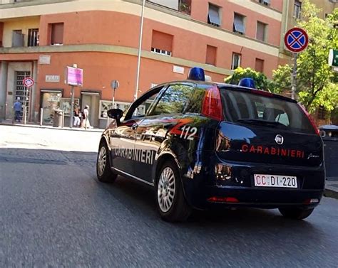 Tentata Rapina In Profumeria Sventata Dai Carabinieri Zona Roma Nord