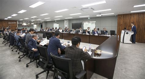 5월 조찬세미나 개최 포토갤러리 한국자동차산업협동조합