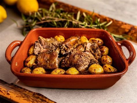 Cabrito Assado No Forno à Padeiro Receita Antiga E Tradicional Revista Outsider