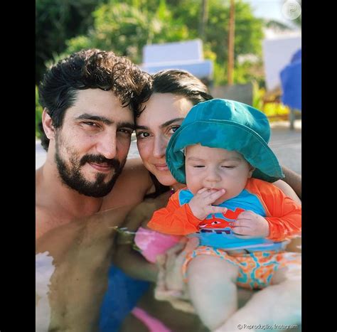 Choro de Thaila Ayala em reencontro filho bebê emociona Vídeo