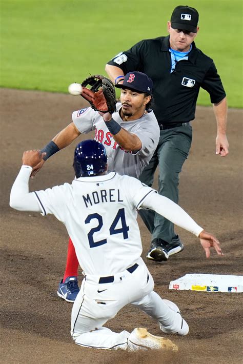 Hamilton batea jonrón el bullpen retira a 13 de los últimos 14 y