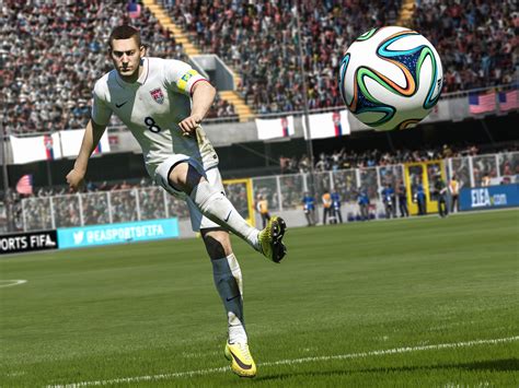 Разработчики игры FIFA 15 показали в новом ролике как создать команду ...