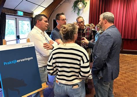 Gedeputeerde Egbert Van Dijk In Gesprek Met Veehouders Over Wolfwerende