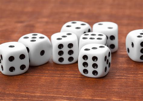 How To Hold The Chinese Mooncake Dice Game At Home