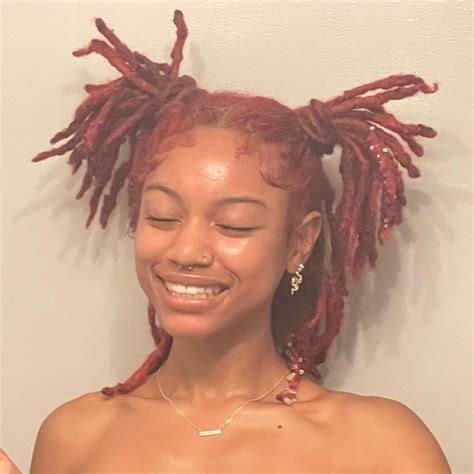 Post A Pic Of A Chick You Would Feel Morally Obligated To Nut Raw In