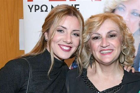Γαλανομάτα καλλονή και χορεύτρια Η κόρη της Υρώς Μανέ θεωρείται μία