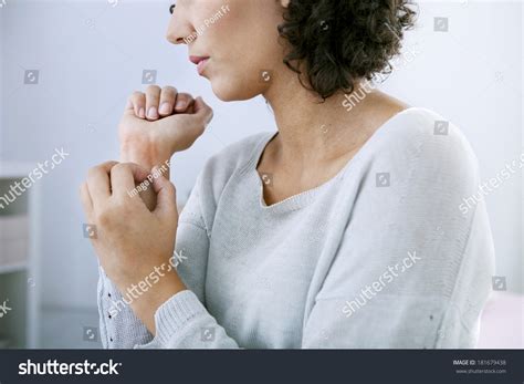 164 Feminine Itching Images, Stock Photos & Vectors | Shutterstock