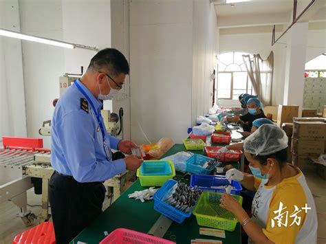 近200万件！滨海湾查获一批涉嫌商标侵权新冠病毒抗原检测试剂相关刘婉馨郭文君