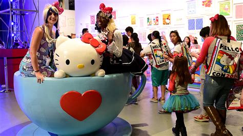 Hello Kitty The Complete Guide Blippo