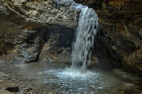 Premium Photo Waterfall Iceland Seljalandsfoss