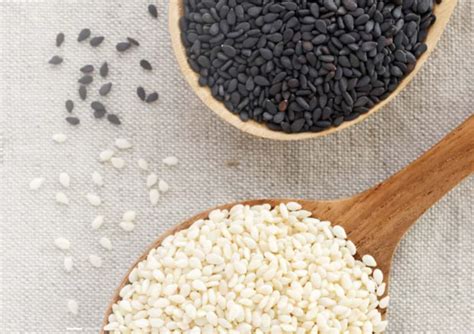 Тiande Убавина и Здравје Шампон од сапунест орев Ecosphere Еко шампонот содржи голема