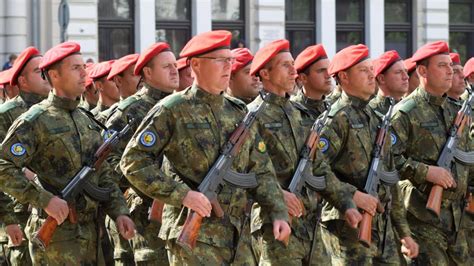 Спекулации ли са твърденията че Европа се готви за война Новини бг