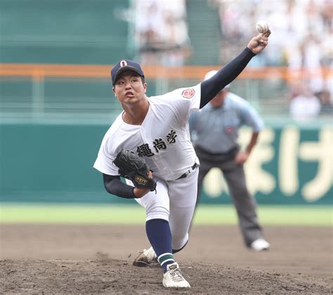 【甲子園】沖縄尚学・末吉良丞「自分が最後」の姿「入学前から想像」磨いたスライダーで歓喜の瞬間 高校野球夏の甲子園写真ニュース 日刊スポーツ