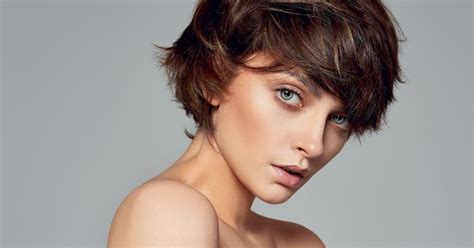 Лунный календарь стрижки волос на июль 2024 года