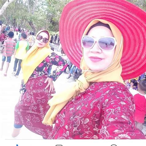 Zaina Tuasikal Zaina Tuasikal • Instagram Photos And Videos