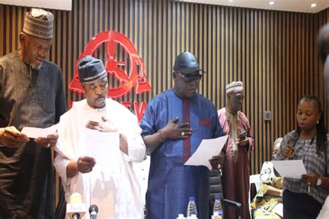 Mc Oluomo Sworn In As Nurtw National President Thecable